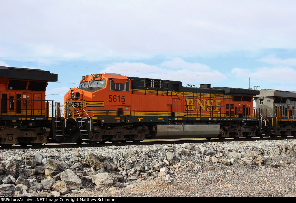 BNSF 5615